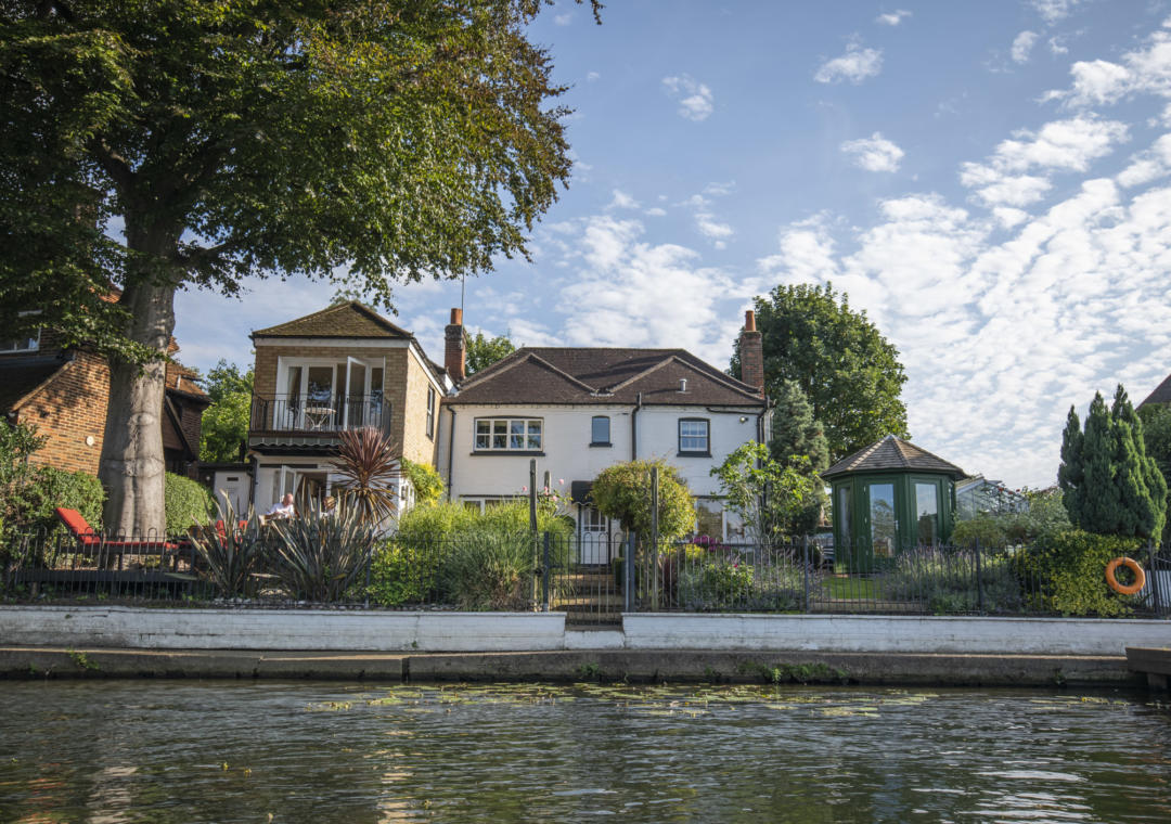 Rooms - The Waterside Inn